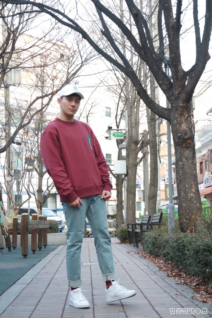 남자 맨투맨 코디 ↖ Noyb 버건디 마스킹테이프 스웻셔츠 네이버 블로그